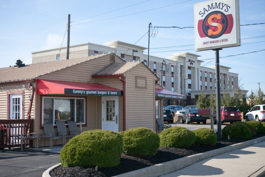 Home - Sammy's Craft Burgers & Beers